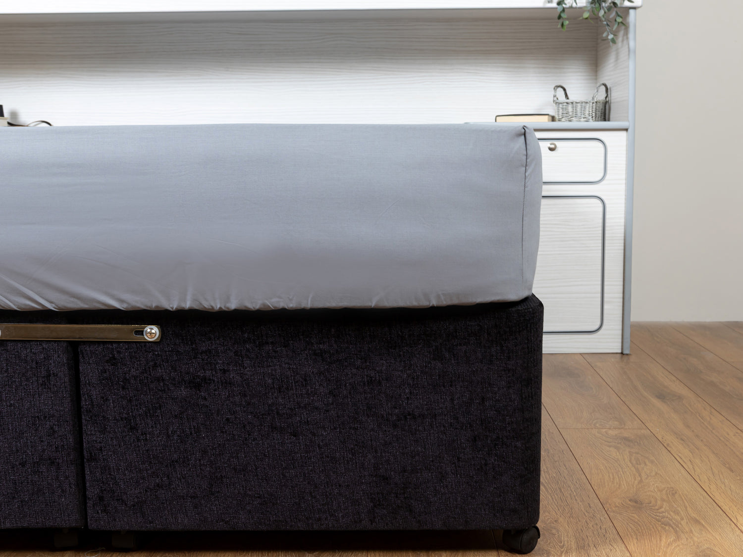Caravan & Motorhome Fitted Sheet | Classic Percale Fitted Sheet by Jonic