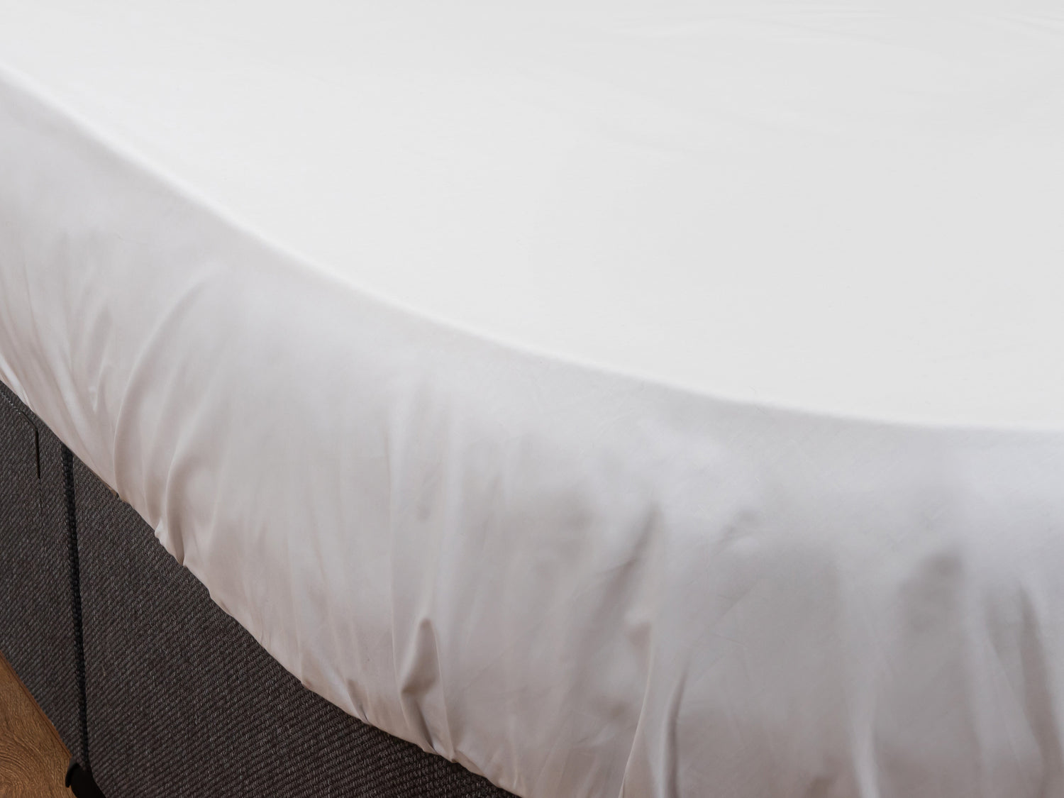 Caravan & Motorhome Fitted Sheet | Classic Percale Fitted Sheet by Jonic